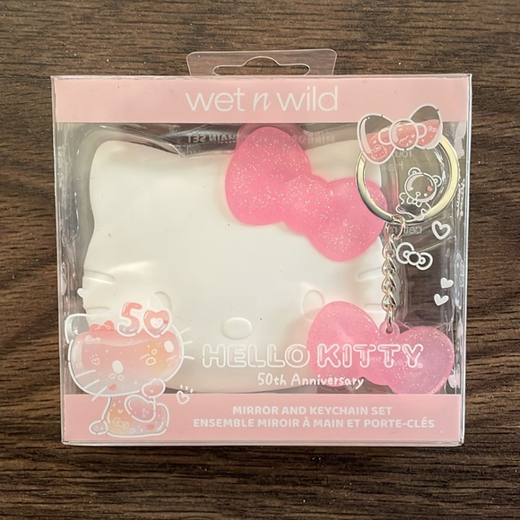 wet n wild | Other | Hello Kitty Wet N Wild Mirror And Keychain Set 5th ...